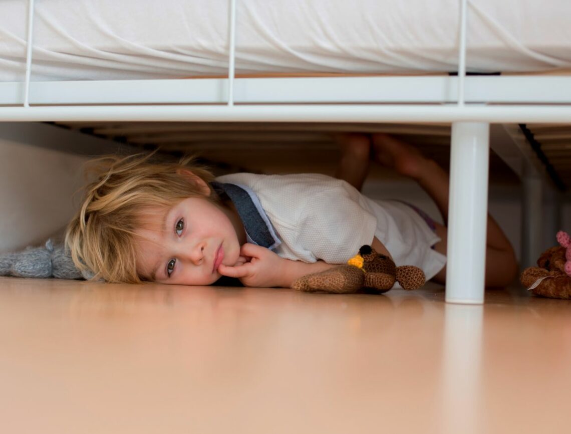Entenda o medo infantil e o que acontece de acordo com a faixa etária