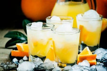 Refrigerante caseiro de laranja: faça essa delícia refrescante e ...